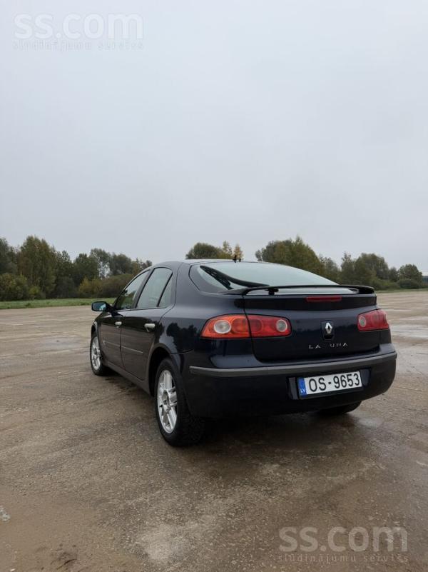 Blue Renault Laguna 2005 in Riga, with an engine capacity of 1.90 L and mileage of 385 thousand km for 1000 €, photo 5 on AUTOMOTO.COM.LV