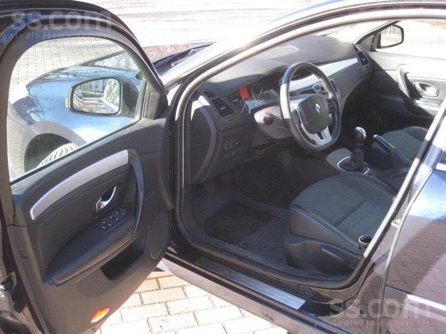 Blue Renault Laguna 2007 in Riga, with an engine capacity of 2.00 L and mileage of 0 thousand km for 1950 €, photo 9 on AUTOMOTO.COM.LV