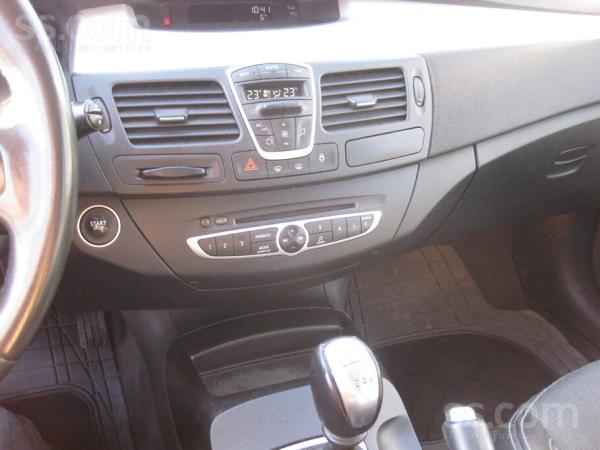 Zils Renault Laguna 2007 Rīga, ar dzinēja tilpumu 2.00 L un nobraukumu 0 tūkst. km par 1950 €, foto 9 vietnē AUTOMOTO.COM.LV