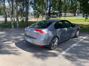 Zils Renault Laguna 2008 Rīga, ar dzinēja tilpumu 1.50 L un nobraukumu 372 tūkst. km par 1290 €, foto 10 vietnē AUTOMOTO.COM.LV