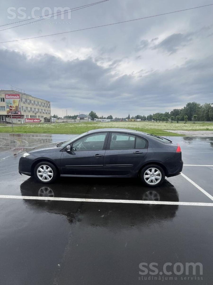 Zils Renault Laguna 2009 Rīga, ar dzinēja tilpumu 2.00 L un nobraukumu 187 tūkst. km par 3200 €, foto 7 vietnē AUTOMOTO.COM.LV