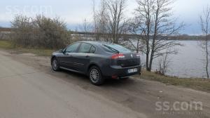 Blue Renault Laguna 2011 in Riga, with an engine capacity of 2.00 L and mileage of 297 thousand km for 1750 €, photo 3 on AUTOMOTO.COM.LV