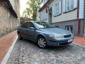 Blue Renault Laguna 2004 in Cesis, with an engine capacity of 1.60 L and mileage of 206 thousand km for 1490 €, photo 3 on AUTOMOTO.COM.LV