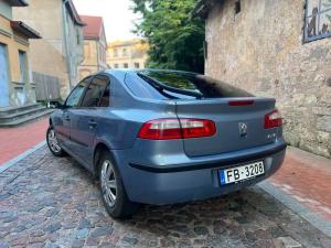 Zils Renault Laguna 2004 Cēsis, ar dzinēja tilpumu 1.60 L un nobraukumu 206 tūkst. km par 1490 €, foto 4 vietnē AUTOMOTO.COM.LV