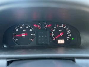 Zils Renault Laguna 2004 Cēsis, ar dzinēja tilpumu 1.60 L un nobraukumu 206 tūkst. km par 1490 €, foto 12 vietnē AUTOMOTO.COM.LV