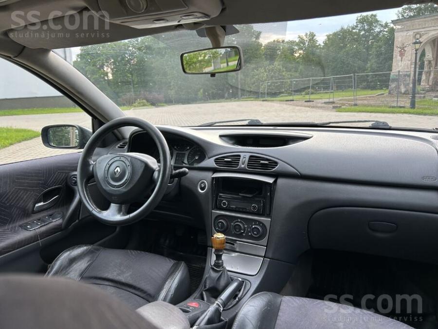 Zils Renault Laguna 2001 Gulbene, ar dzinēja tilpumu 1.90 L un nobraukumu 385 tūkst. km par 650 €, foto 7 vietnē AUTOMOTO.COM.LV