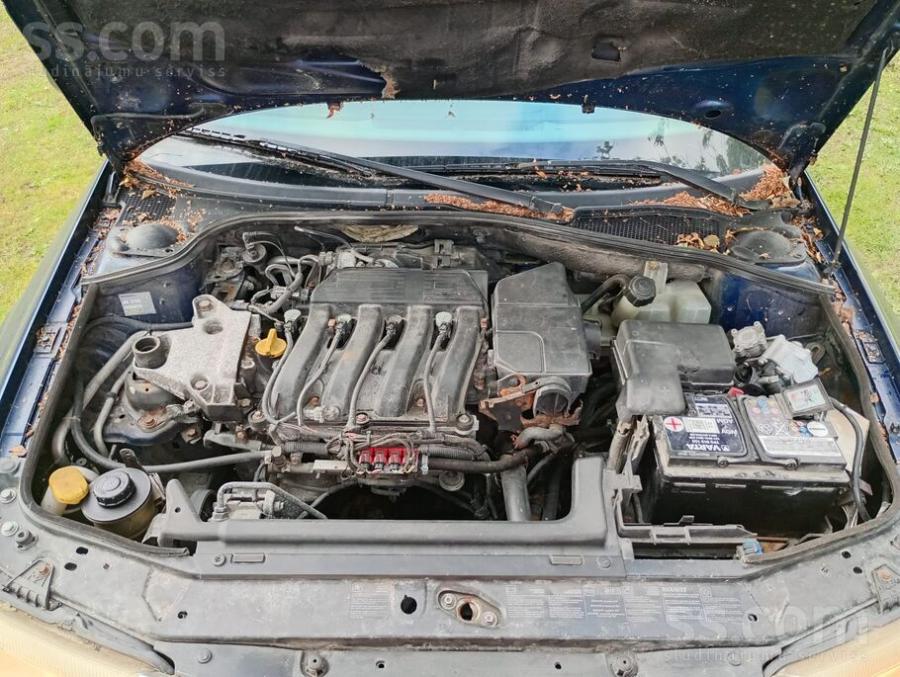 Blue Renault Laguna 2002 in Tukums, with an engine capacity of 1.80 L and mileage of 300 thousand km for 200 €, photo 11 on AUTOMOTO.COM.LV