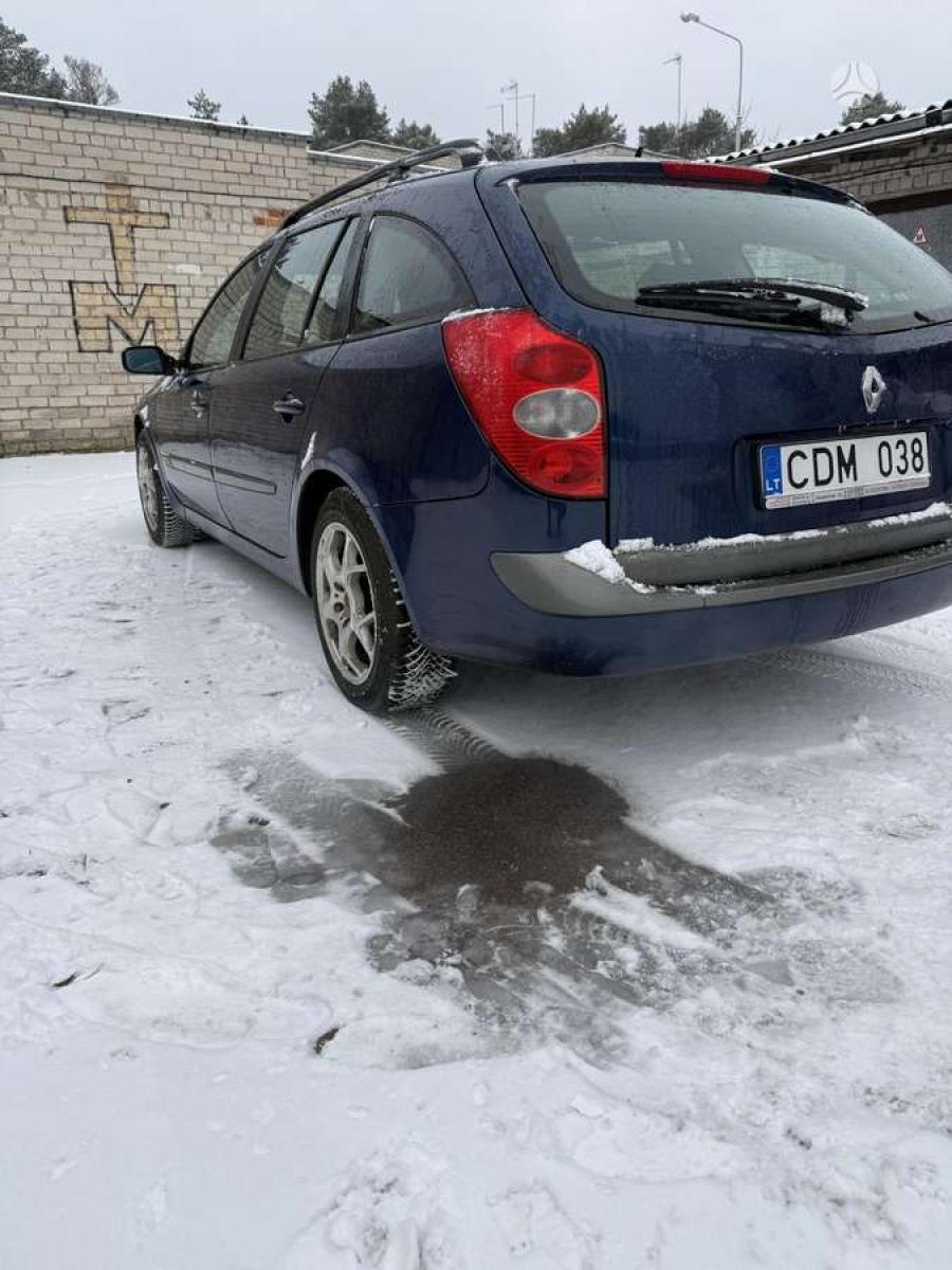 Blue Renault Laguna 2003 in Druskininkai, with an engine capacity of 1.87 L and mileage of 269 thousand km for 990 €, photo 4 on AUTOMOTO.COM.LV