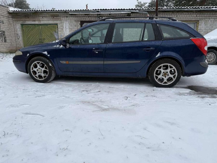 Blue Renault Laguna 2003 in Druskininkai, with an engine capacity of 1.87 L and mileage of 269 thousand km for 990 €, photo 5 on AUTOMOTO.COM.LV