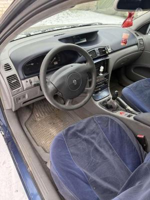 Blue Renault Laguna 2003 in Druskininkai, with an engine capacity of 1.87 L and mileage of 269 thousand km for 990 €, photo 8 on AUTOMOTO.COM.LV