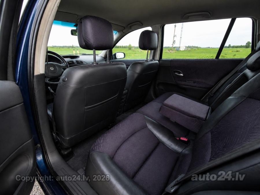 Blue Renault Laguna 2004 in Tartu, with an engine capacity of 1.80 L and mileage of 340 thousand km for 890 €, photo 7 on AUTOMOTO.COM.LV