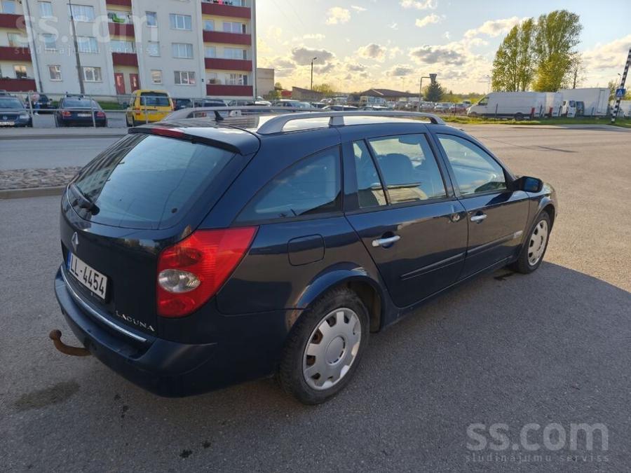 Blue Renault Laguna 2005 in Talsi, with an engine capacity of 2.20 L and mileage of 323 thousand km for 1350 €, photo 2 on AUTOMOTO.COM.LV