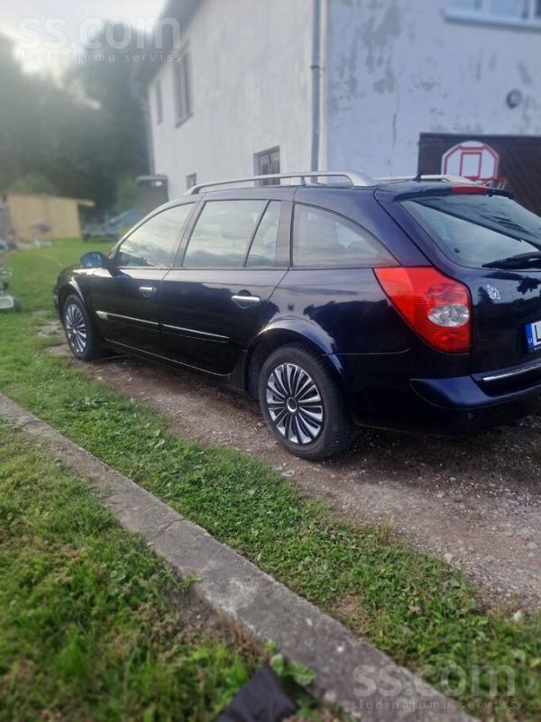 Renault Laguna 2005 Tukums vietnÄ Zils Renault Laguna 2005 Tukums, ar dzinÄja tilpumu 1.90 L un nobraukumu 320 tÅ«kst. km par 1400 ā¬, foto 4 vietnÄ AUTOMOTO.COM.LV