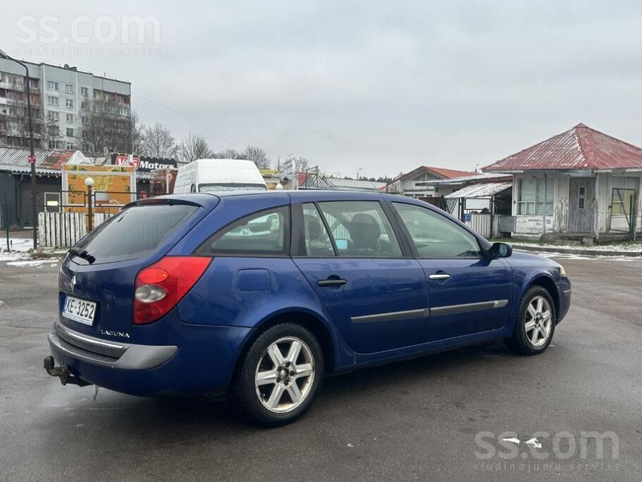 Blue Renault Laguna 2006 in Riga, with an engine capacity of 1.90 L and mileage of 295 thousand km for 1350 €, photo 4 on AUTOMOTO.COM.LV