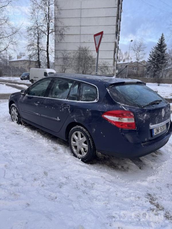 Blue Renault Laguna 2008 in Riga, with an engine capacity of 2.00 L and mileage of 411 thousand km for 1600 €, photo 3 on AUTOMOTO.COM.LV