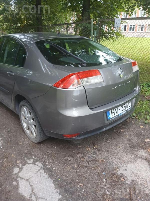 Brown Renault Laguna 2007 in Jelgava, with an engine capacity of 2.00 L and mileage of 350 thousand km for 690 €, photo 2 on AUTOMOTO.COM.LV