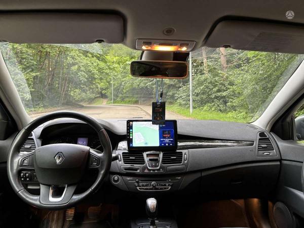 Brūns Renault Laguna 2008 Viļņa, ar dzinēja tilpumu 2.00 L un nobraukumu 301 tūkst. km par 3000 €, foto 9 vietnē AUTOMOTO.COM.LV