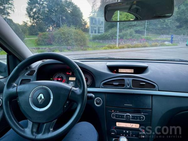 Renault Laguna 2006 Ogre vietnÄ ZaļŔ Renault Laguna 2006 Ogre, ar dzinÄja tilpumu 1.90 L un nobraukumu 318 tÅ«kst. km par 1600 ā¬, foto 8 vietnÄ AUTOMOTO.COM.LV