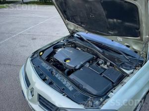 Zaļš Renault Laguna 2006 Ogre, ar dzinēja tilpumu 1.90 L un nobraukumu 318 tūkst. km par 1600 €, foto 10 vietnē AUTOMOTO.COM.LV