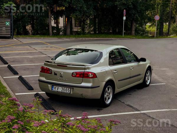 Green Renault Laguna 2006 in Ogre, with an engine capacity of 1.90 L and mileage of 315 thousand km for 1350 €, photo 2 on AUTOMOTO.COM.LV
