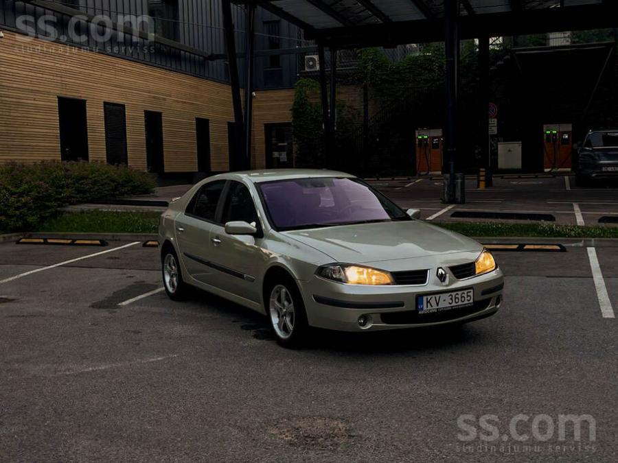 Green Renault Laguna 2006 in Ogre, with an engine capacity of 1.90 L and mileage of 315 thousand km for 1350 €, photo 14 on AUTOMOTO.COM.LV
