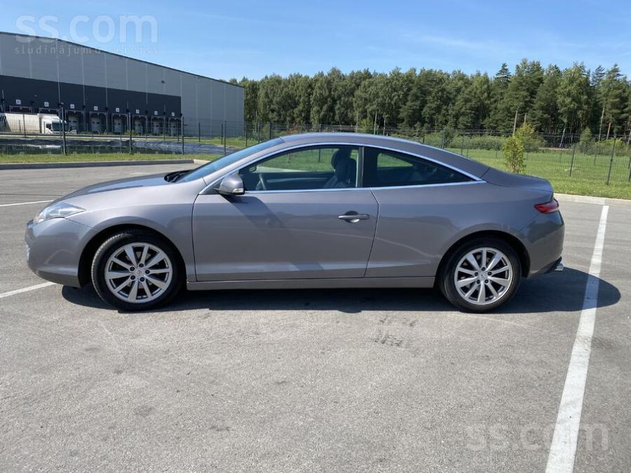 Pelēks Renault Laguna 2009 Rīga, ar dzinēja tilpumu 2.00 L un nobraukumu 263 tūkst. km par 4400 €, foto 8 vietnē AUTOMOTO.COM.LV
