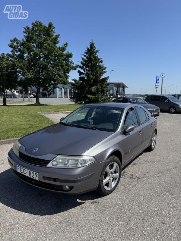 Pelēks Renault Laguna 2001 Klaipėda, ar dzinēja tilpumu 1.80 L un nobraukumu 252 tūkst. km par 600 €, foto 1 vietnē AUTOMOTO.COM.LV
