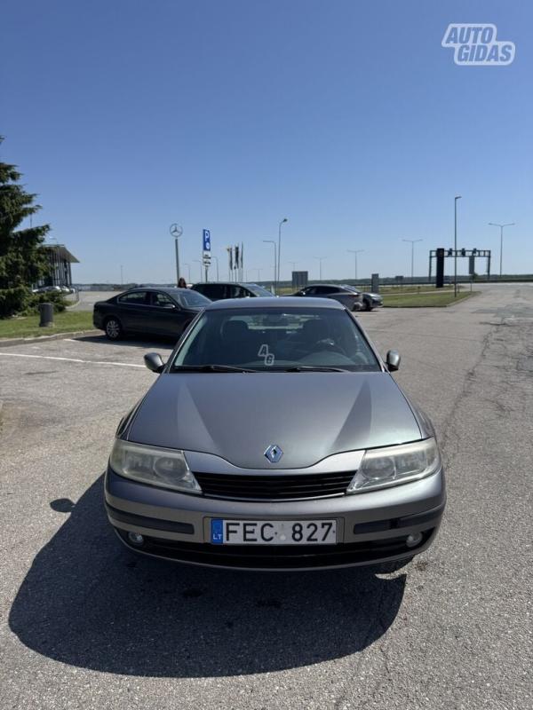 Pelēks Renault Laguna 2001 Klaipėda, ar dzinēja tilpumu 1.80 L un nobraukumu 252 tūkst. km par 600 €, foto 2 vietnē AUTOMOTO.COM.LV