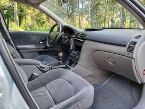 Pelēks Renault Laguna 2001 Prienai, ar dzinēja tilpumu 1.90 L un nobraukumu 248 tūkst. km par 790 €, foto 10 vietnē AUTOMOTO.COM.LV