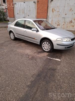 Pelēks Renault Laguna 2002 Rēzekne, ar dzinēja tilpumu 2.20 L un nobraukumu 302 tūkst. km par 1050 €, foto 3 vietnē AUTOMOTO.COM.LV