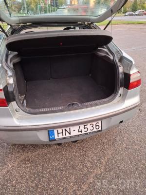 Pelēks Renault Laguna 2002 Rēzekne, ar dzinēja tilpumu 2.20 L un nobraukumu 302 tūkst. km par 1050 €, foto 7 vietnē AUTOMOTO.COM.LV