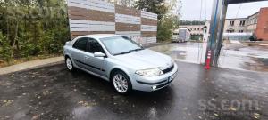 Pelēks Renault Laguna 2003 Daugavpils, ar dzinēja tilpumu 1.90 L un nobraukumu 270 tūkst. km par 700 €, foto 3 vietnē AUTOMOTO.COM.LV