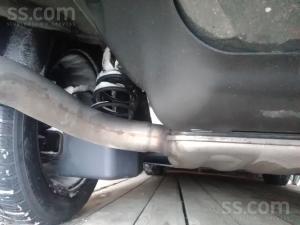 Grey Renault Laguna 2004 in Dobele, with an engine capacity of 1.90 L and mileage of 228 thousand km for 2500 €, photo 8 on AUTOMOTO.COM.LV