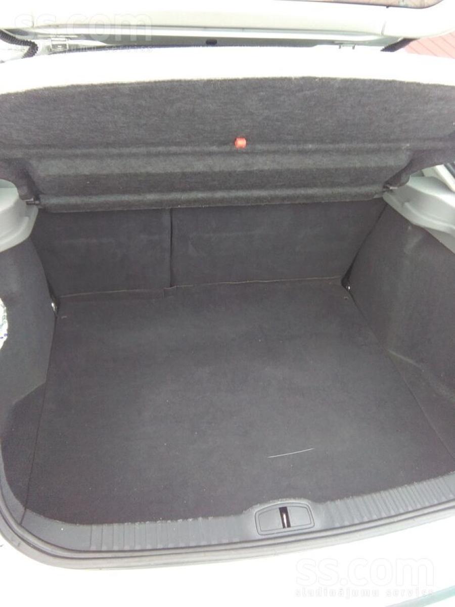 Grey Renault Laguna 2004 in Dobele, with an engine capacity of 1.90 L and mileage of 228 thousand km for 2500 €, photo 23 on AUTOMOTO.COM.LV
