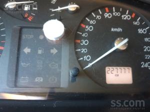 Grey Renault Laguna 2004 in Dobele, with an engine capacity of 1.90 L and mileage of 228 thousand km for 2500 €, photo 42 on AUTOMOTO.COM.LV