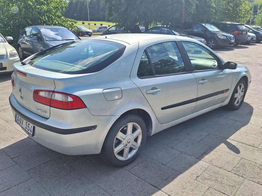 Grey Renault Laguna 2005 in Vilnius, with an engine capacity of 1.90 L and mileage of 234 thousand km for 750 €, photo 4 on AUTOMOTO.COM.LV