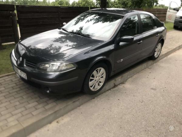 Grey Renault Laguna 2006 in Alytus, with an engine capacity of 2.00 L and mileage of 190 thousand km for 1499 €, photo 1 on AUTOMOTO.COM.LV