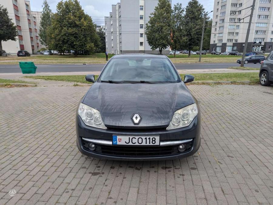 Pelēks Renault Laguna 2007 Kauņa, ar dzinēja tilpumu 2.00 L un nobraukumu 310 tūkst. km par 1800 €, foto 3 vietnē AUTOMOTO.COM.LV