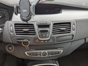 Pelēks Renault Laguna 2007 Kauņa, ar dzinēja tilpumu 2.00 L un nobraukumu 310 tūkst. km par 1800 €, foto 8 vietnē AUTOMOTO.COM.LV
