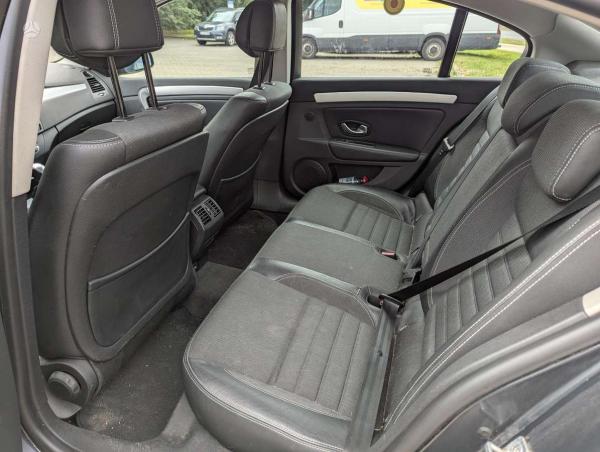 Pelēks Renault Laguna 2007 Kauņa, ar dzinēja tilpumu 2.00 L un nobraukumu 310 tūkst. km par 1800 €, foto 8 vietnē AUTOMOTO.COM.LV