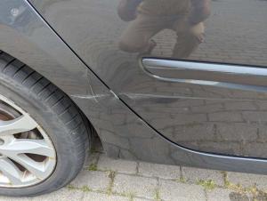 Pelēks Renault Laguna 2007 Kauņa, ar dzinēja tilpumu 2.00 L un nobraukumu 310 tūkst. km par 1800 €, foto 12 vietnē AUTOMOTO.COM.LV