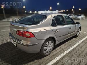 Grey Renault Laguna 2007 in Riga, with an engine capacity of 1.70 L and mileage of 320 thousand km for 850 €, photo 5 on AUTOMOTO.COM.LV