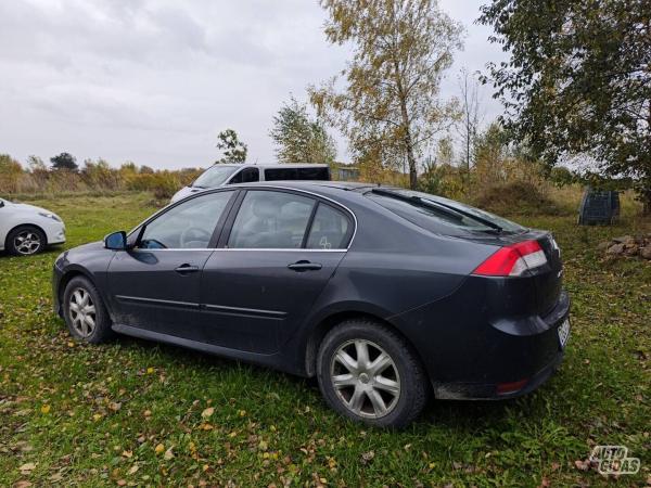 Renault Laguna 2007 in Vilnius on AUTOMOTO.COM.LV Grey Renault Laguna 2007 in Vilnius, with an engine capacity of 1.90 L and mileage of 300 thousand km for 780 €, photo 5 on AUTOMOTO.COM.LV
