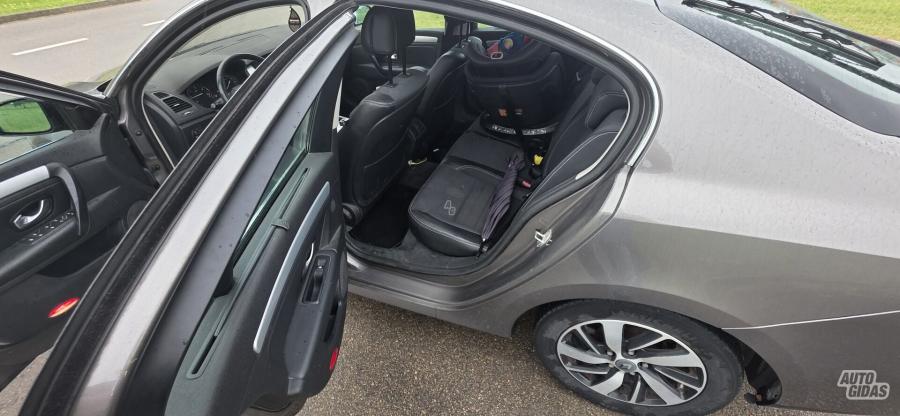 Grey Renault Laguna 2008 in Jonava, with an engine capacity of 2.00 L and mileage of 355 thousand km for 2000 €, photo 12 on AUTOMOTO.COM.LV
