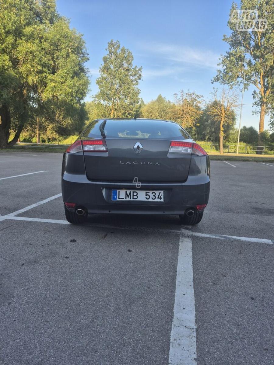 Pelēks Renault Laguna 2008 Šauļi, ar dzinēja tilpumu 2.00 L un nobraukumu 280 tūkst. km par 1200 €, foto 6 vietnē AUTOMOTO.COM.LV