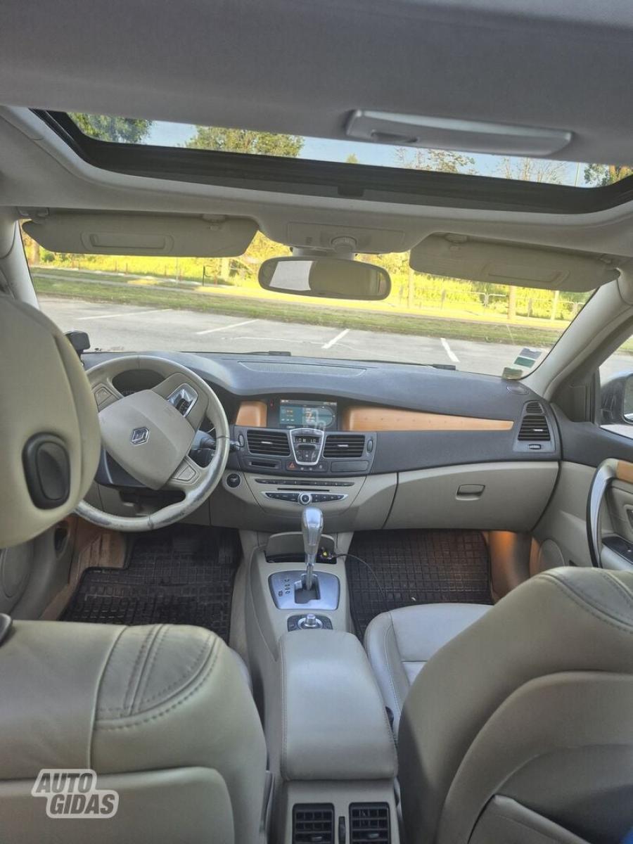 Pelēks Renault Laguna 2008 Šauļi, ar dzinēja tilpumu 2.00 L un nobraukumu 280 tūkst. km par 1200 €, foto 10 vietnē AUTOMOTO.COM.LV