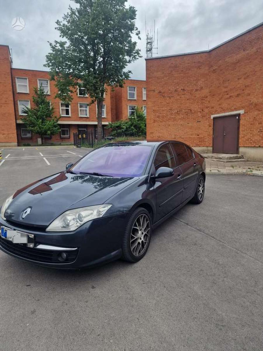 Pelēks Renault Laguna 2008 Šauļi, ar dzinēja tilpumu 2.00 L un nobraukumu 428 tūkst. km par 2000 €, foto 1 vietnē AUTOMOTO.COM.LV