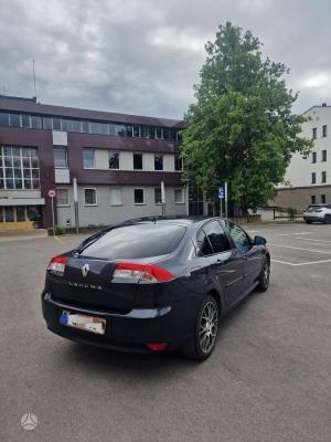 Pelēks Renault Laguna 2008 Šauļi, ar dzinēja tilpumu 2.00 L un nobraukumu 428 tūkst. km par 2000 €, foto 6 vietnē AUTOMOTO.COM.LV