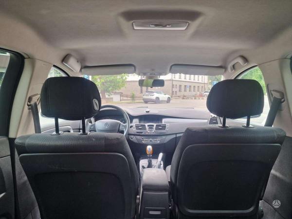 Pelēks Renault Laguna 2008 Šauļi, ar dzinēja tilpumu 2.00 L un nobraukumu 428 tūkst. km par 2000 €, foto 9 vietnē AUTOMOTO.COM.LV