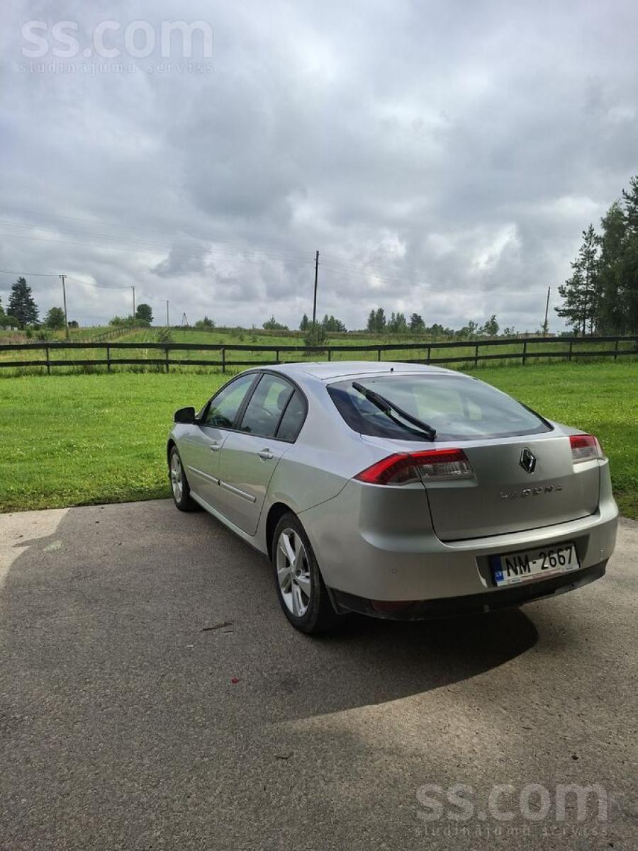 Pelēks Renault Laguna 2008 Ogre, ar dzinēja tilpumu 1.50 L un nobraukumu 400 tūkst. km par 1850 €, foto 5 vietnē AUTOMOTO.COM.LV